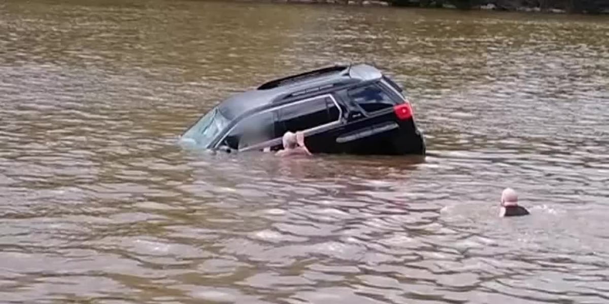 How to escape a sinking vehicle How to escape a sinking vehicle